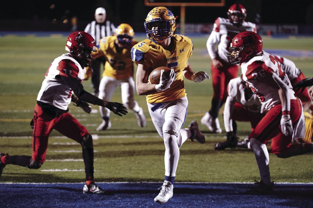 Coon swoons fans with state record breaking performance | Local Sports ...