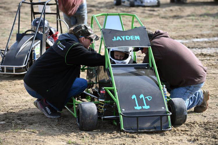Track Rules Quarter Midgets 5-9 and 10-14 race in season opener | Photo ...