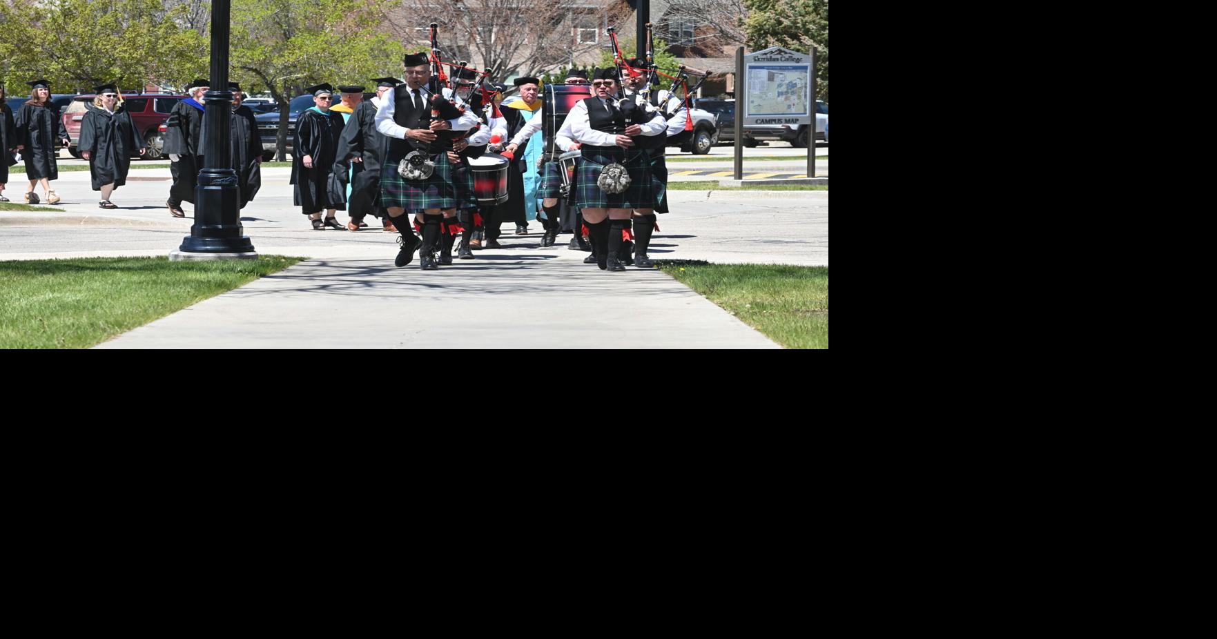 Sheridan College Graduation | Photo Galleries | thesheridanpress.com