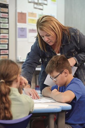 'Smiles from ear to ear': Sagebrush Elementary named Blue Ribbon School ...
