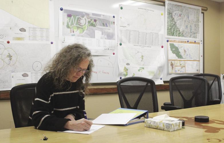 Board of County Commissioners appoints new chair, swears in former ...