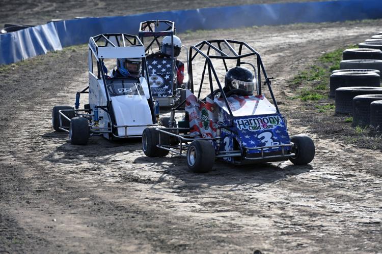 Track Rules Quarter Midgets 5-9 and 10-14 race in season opener | Photo ...