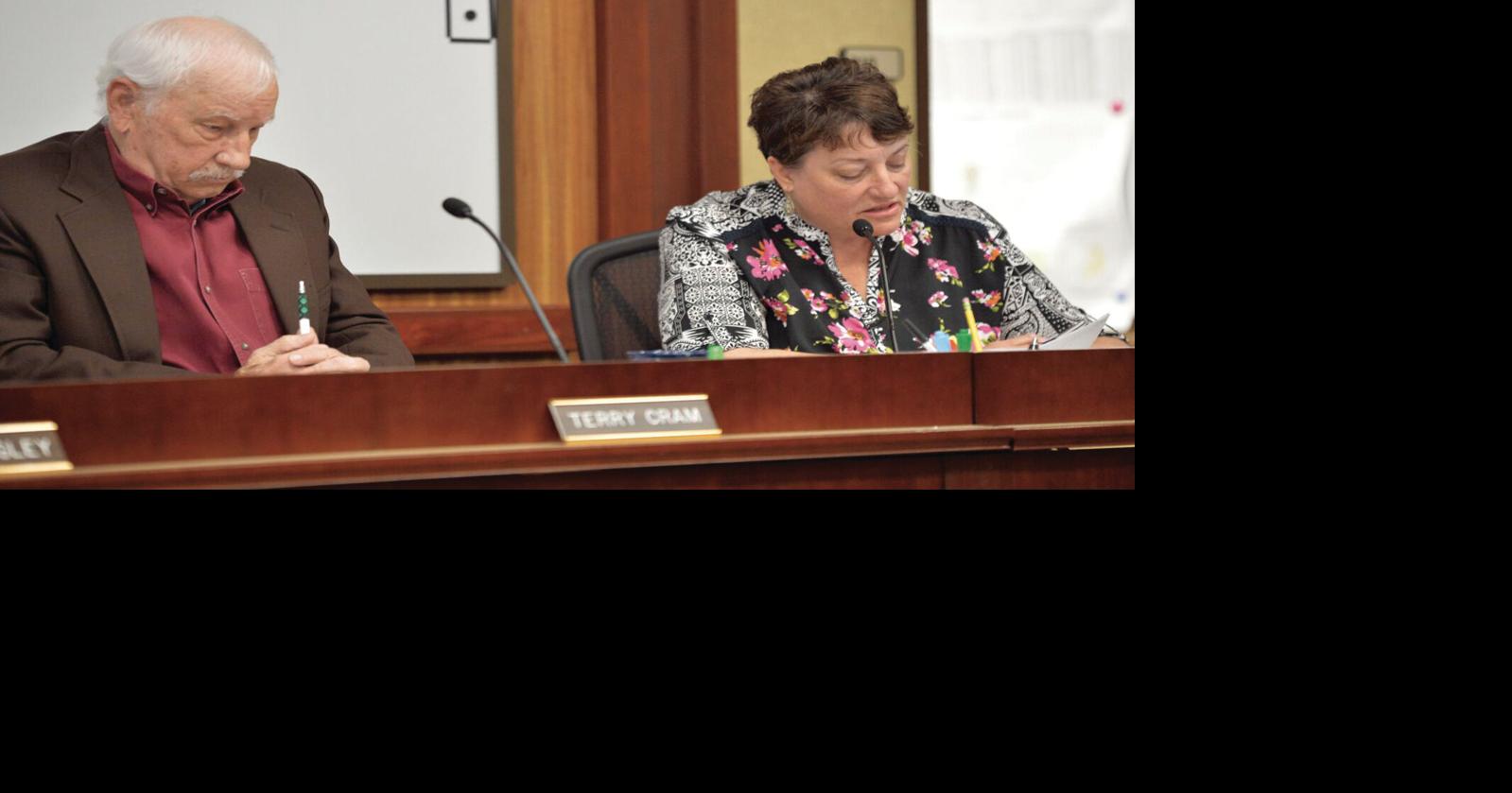 Schunk Thompson running for fourth term, addresses redistricting ...