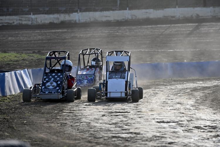 Track Rules Quarter Midgets 5-9 and 10-14 race in season opener | Photo ...