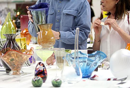 Annual Glass Art Sale to showcase thousands of glass art pieces | News ...
