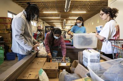 Community volunteers at The Big Event | News | theshorthorn.com