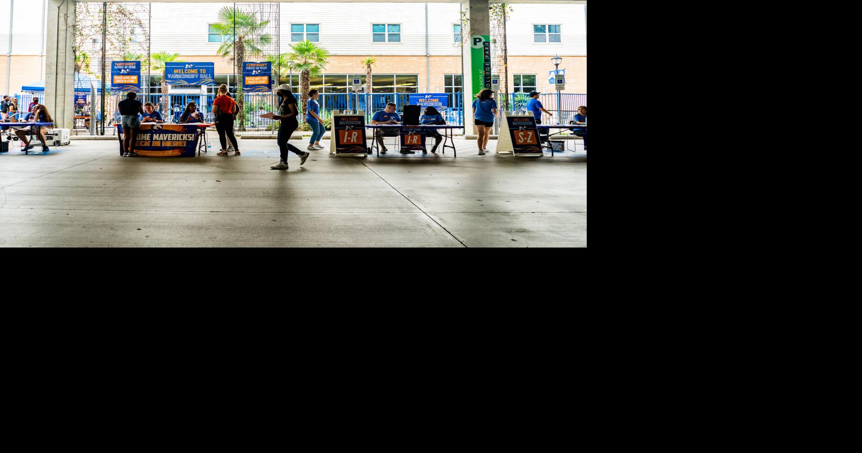 UTA students return to campus during Move-In Event | News ...