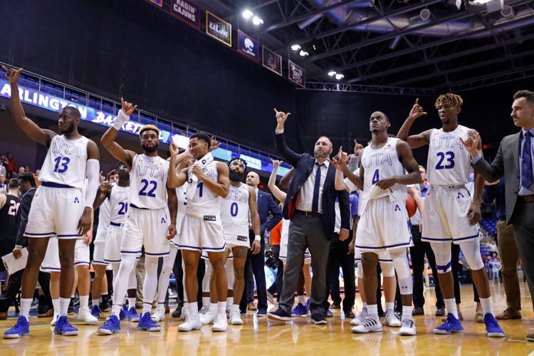 Mavericks topple UT-Dallas in season opener | Sports | theshorthorn.com