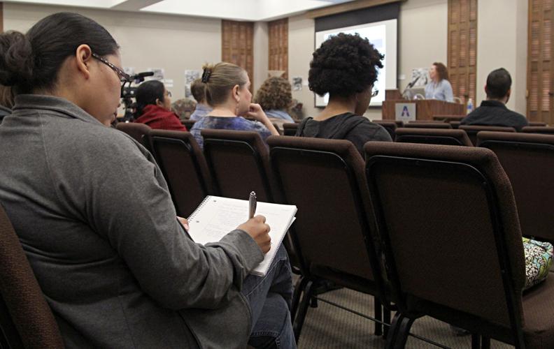 Lecture focuses on Native American languages | Gallery | theshorthorn.com