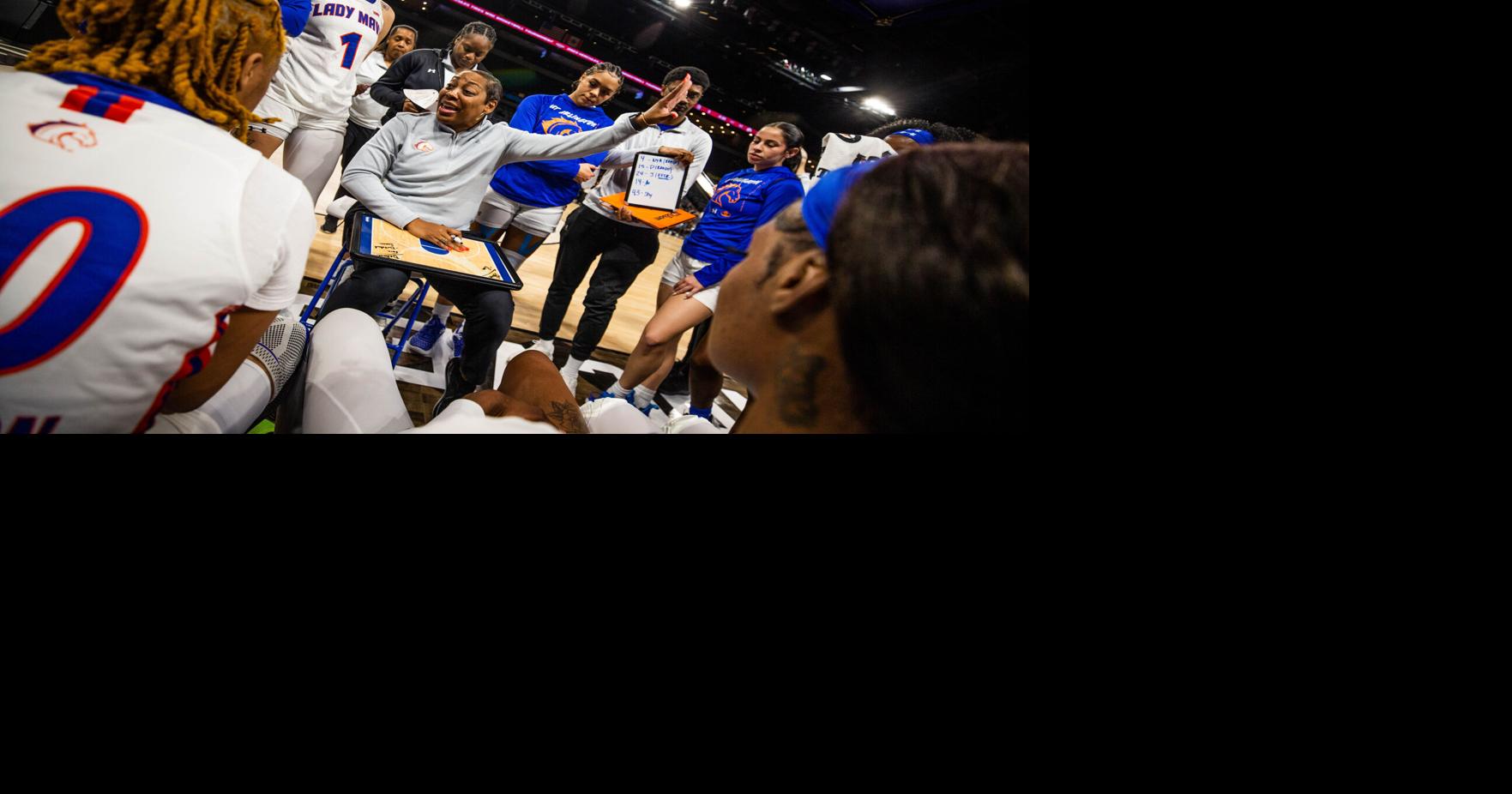 Starr goes out, women’s basketball team goes down in first round of ...