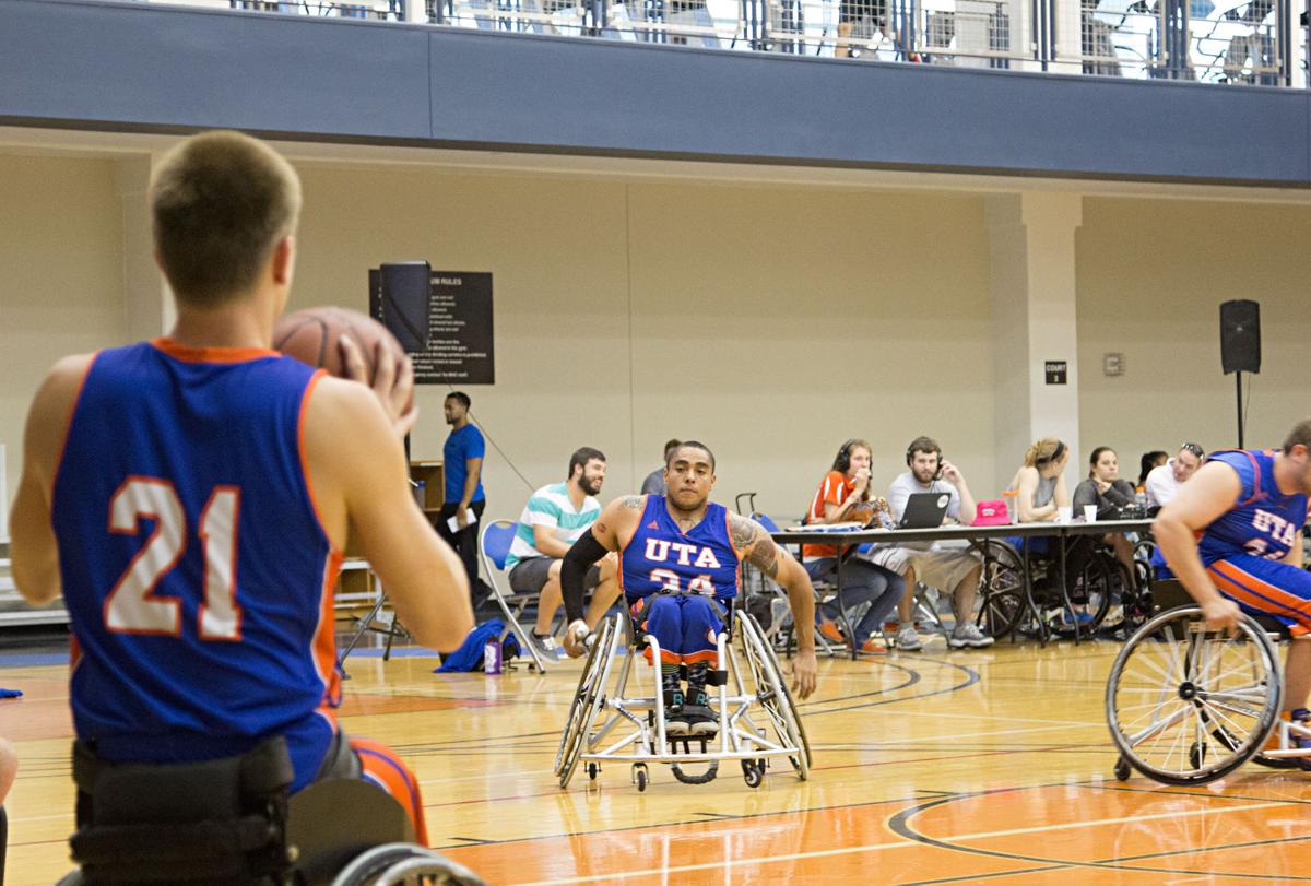 Movin' Mavs hold scrimmages at MAC | Sports | theshorthorn.com