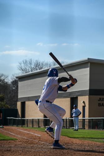 UT Arlington baseball loses 7-1 to United States Air Force Academy ...