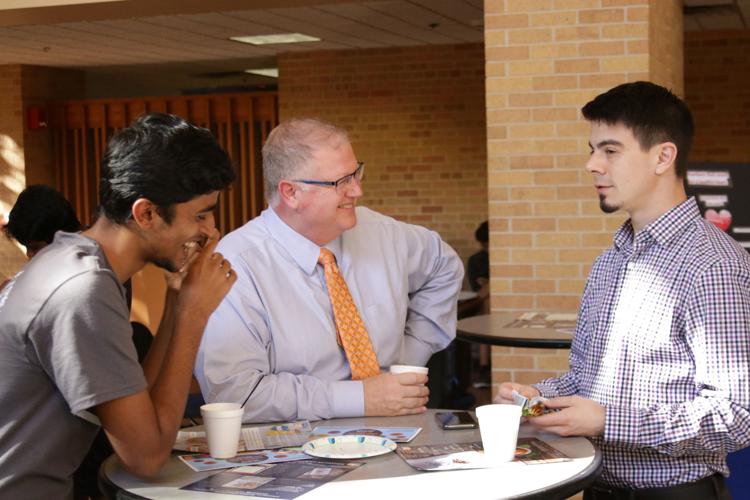 Photos: Students mingle at Global Grounds | Gallery | theshorthorn.com