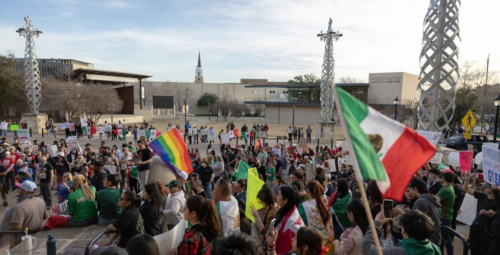 Tarrant County Democratic Party rallies against deportation, hosts ...