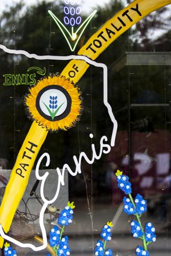 Photos: Eclipse Over Ennis parts clouds for longest totality | News ...