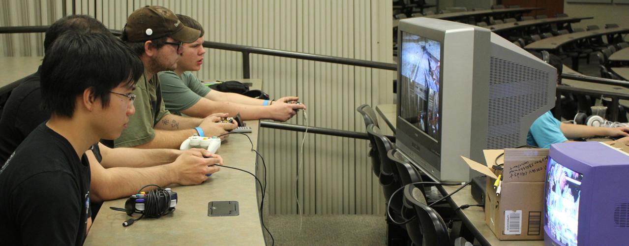 Video games considered competitive sports | Life + Entertainment ...