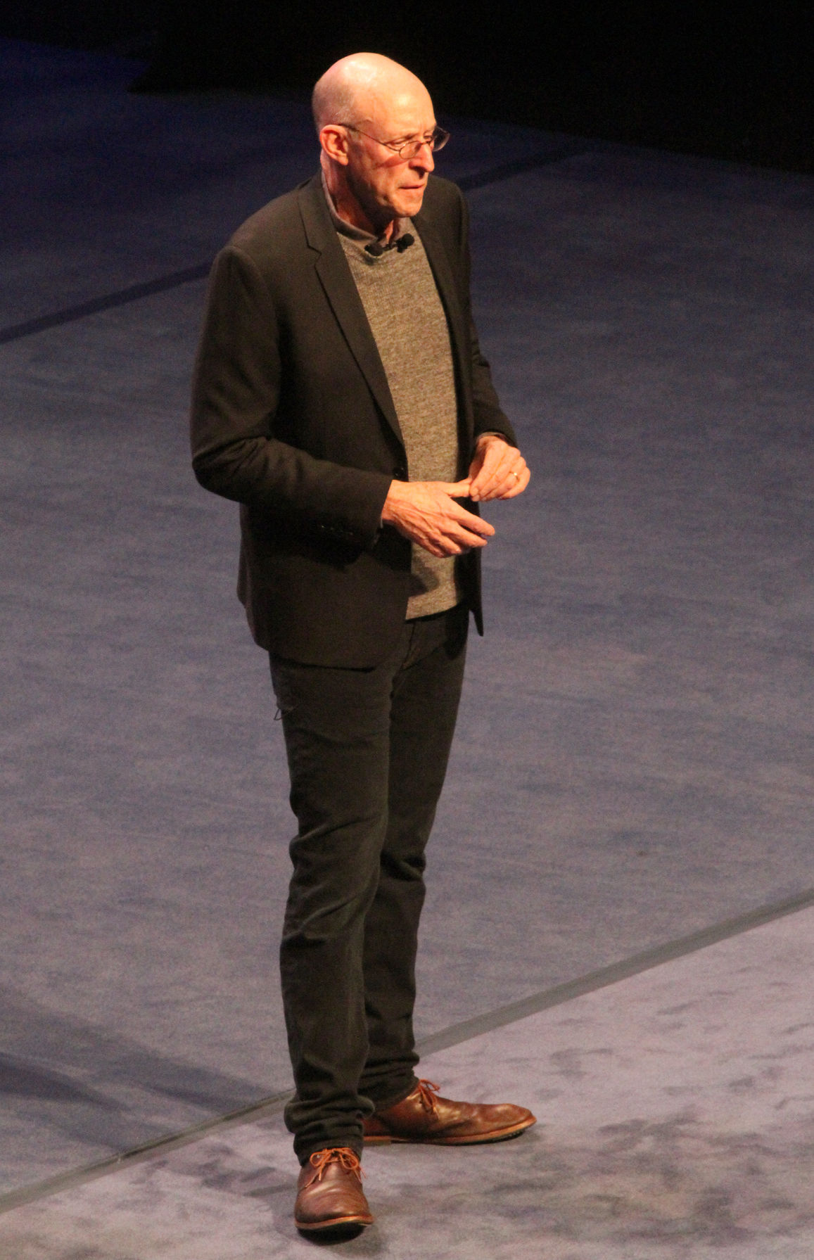 Michael Pollan talks career path during Maverick Speakers Series | News ...