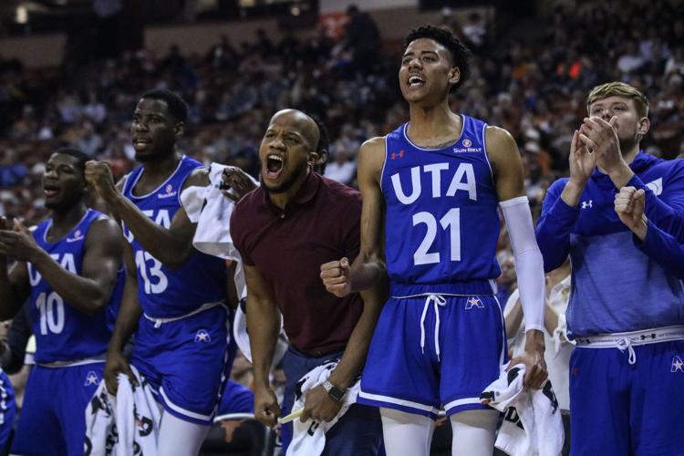 Mavericks suffer decisive loss to UT-Austin | Gallery | theshorthorn.com