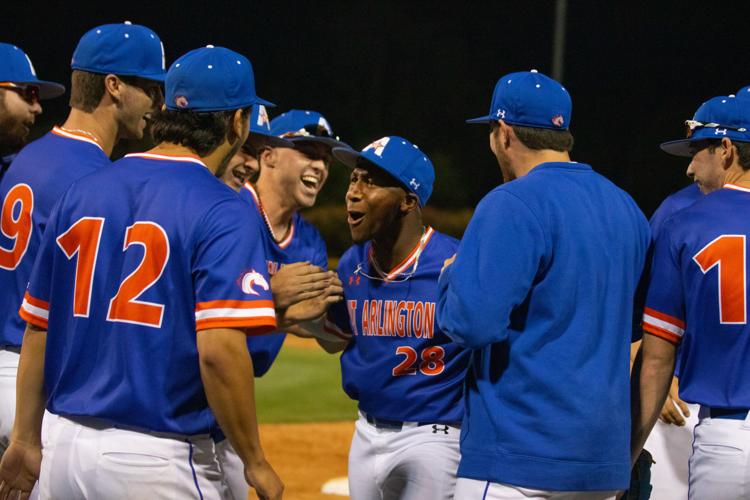 UTA baseball takes win against Baylor University in extra innings ...