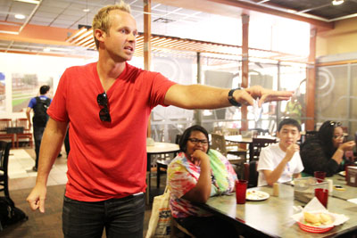 Cancer-surviving illusionist Jim Munroe to share magic of reality ...