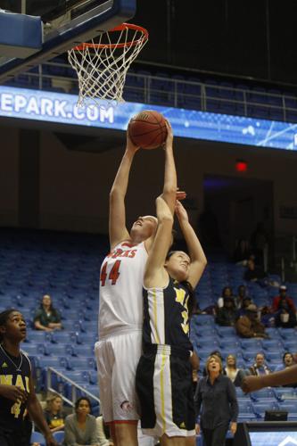 Mavericks remain perfect at home with 80-62 win | Sports | theshorthorn.com