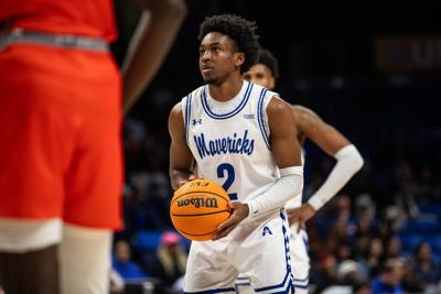 Freshman guard enters NCAA transfer portal | Sports | theshorthorn.com