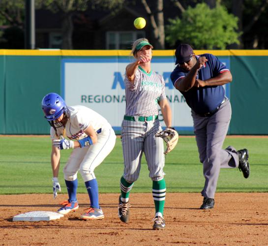 UTA Softball falls short to Mean Green | Sports | theshorthorn.com