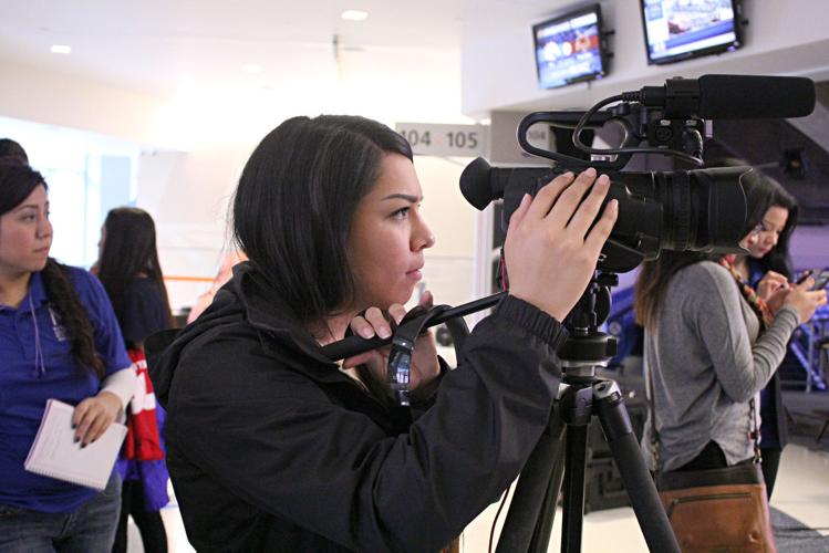 Telemundo reporter Maria Celeste broadcasts live from UTA | Multimedia ...
