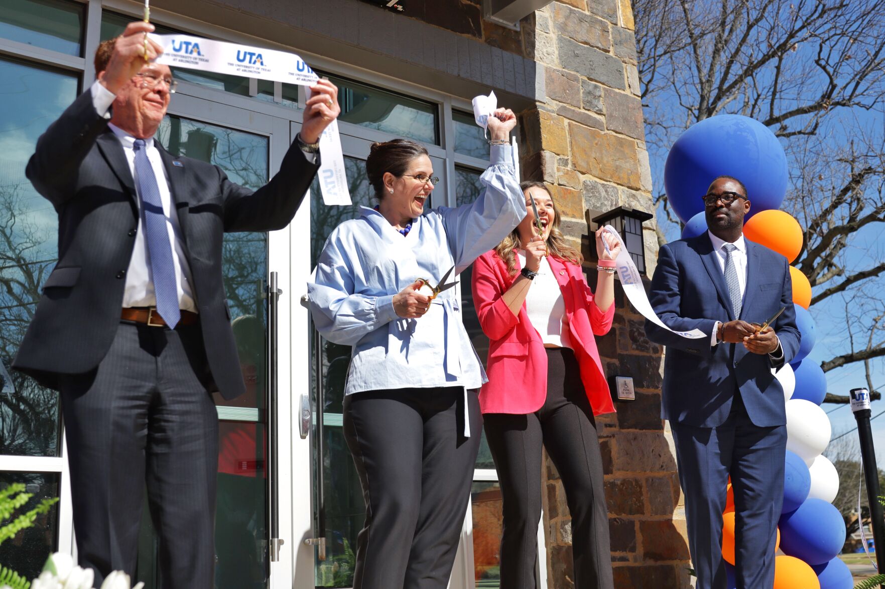 UTA Fraternity and Sorority Life unveils Greek Life Community Center ...