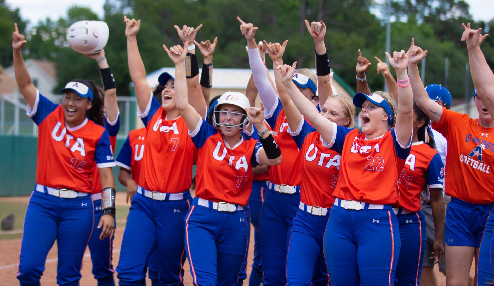 UTA softball closes out regular season with comeback victory | Sports ...