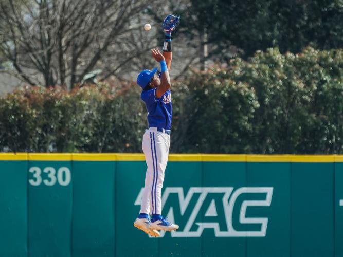 UT Arlington baseball falls short in weekend series against University ...