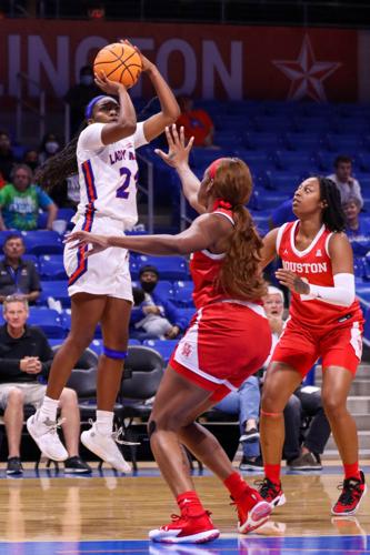 UTA women’s basketball conquers University of Houston with overtime ...