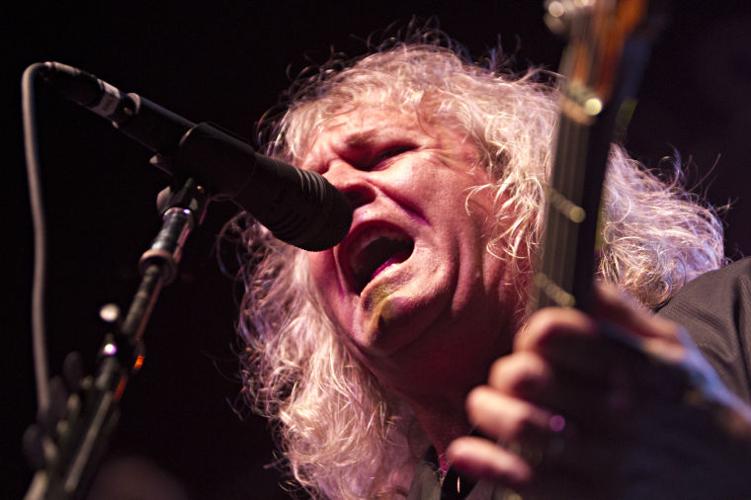Kansas concert brings memories from '70s | Music | theshorthorn.com