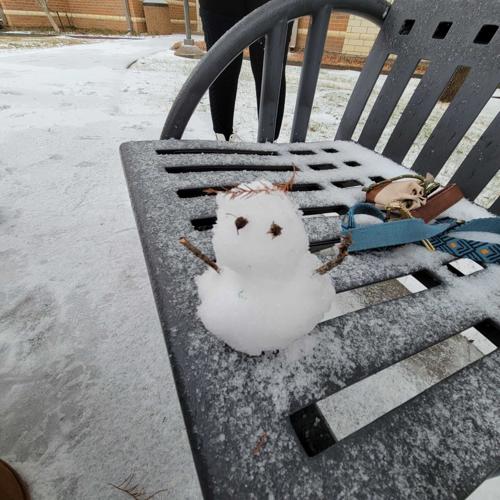 No school, snow problem: Students bond during winter storm | Life ...