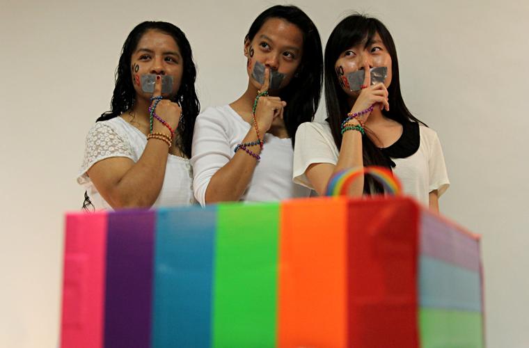 NOH8 photo shoot frames silent protest | News | theshorthorn.com
