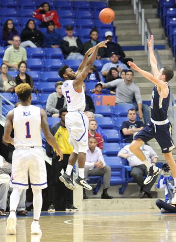 Men's basketball raises home record to 3-0 with win | Sports ...