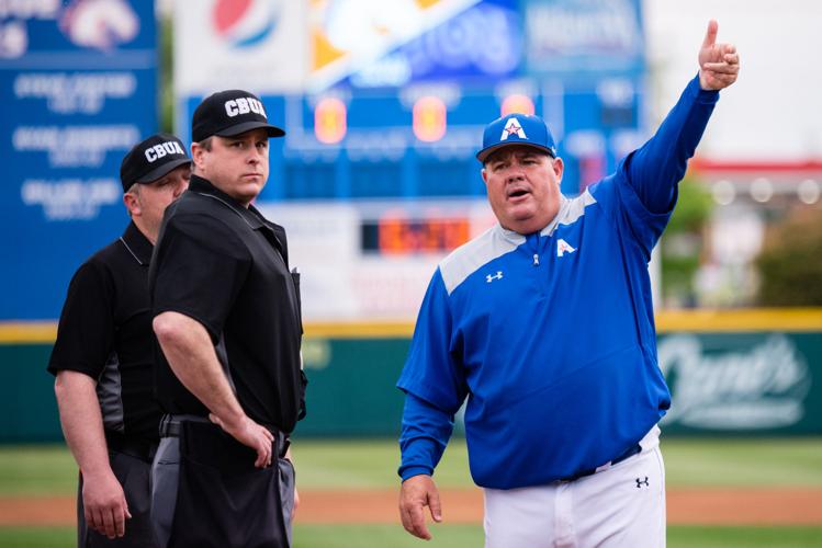 UTA baseball defeats No. 19 TCU, extends winning streak to six games ...