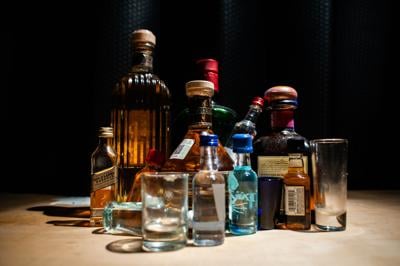 Think before you drink: how to practice safe drinking in college | 2023 ...