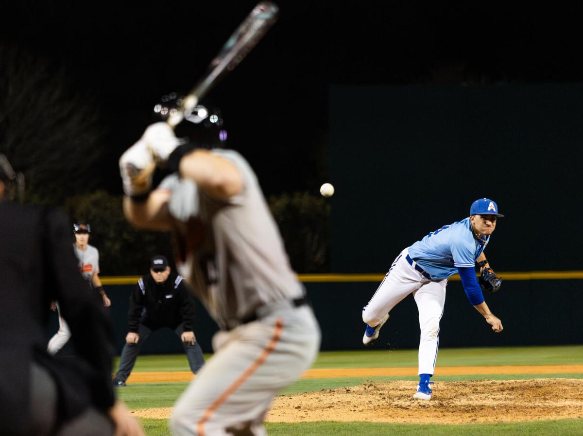 UT Arlington baseball falls short against Sam Houston State University ...