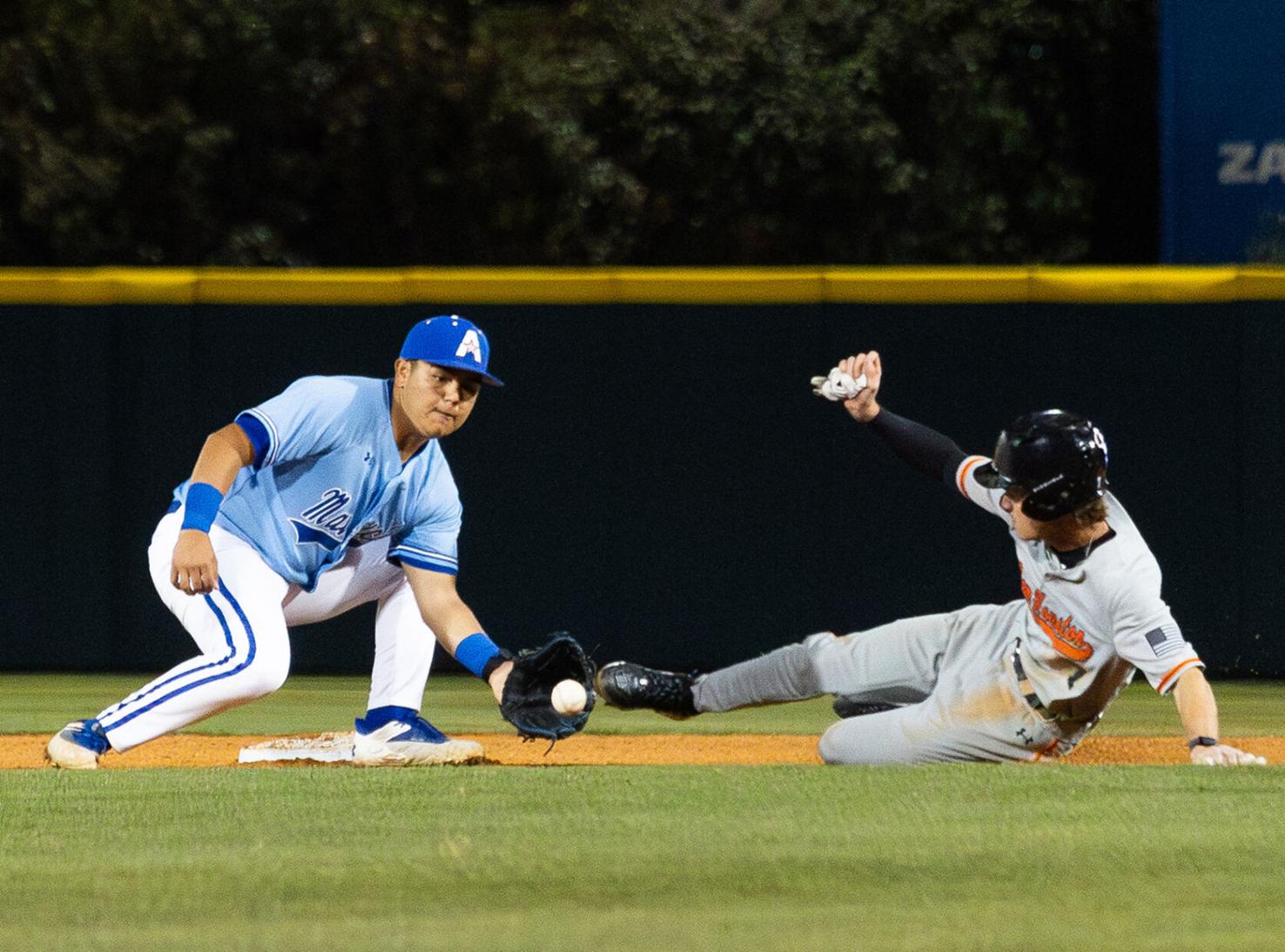UT Arlington baseball falls short against Sam Houston State University ...