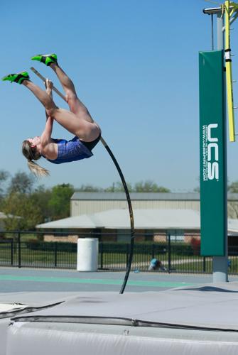 Photos: UTA track and field finishes strong at North Texas Classic ...