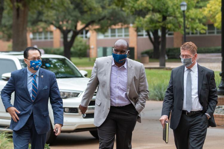 New UT System executive vice chancellor tours UTA campus | News ...