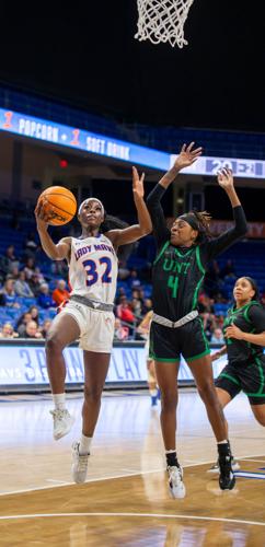 Strong first half propels Lady Mavericks to victory over UNT | Sports ...
