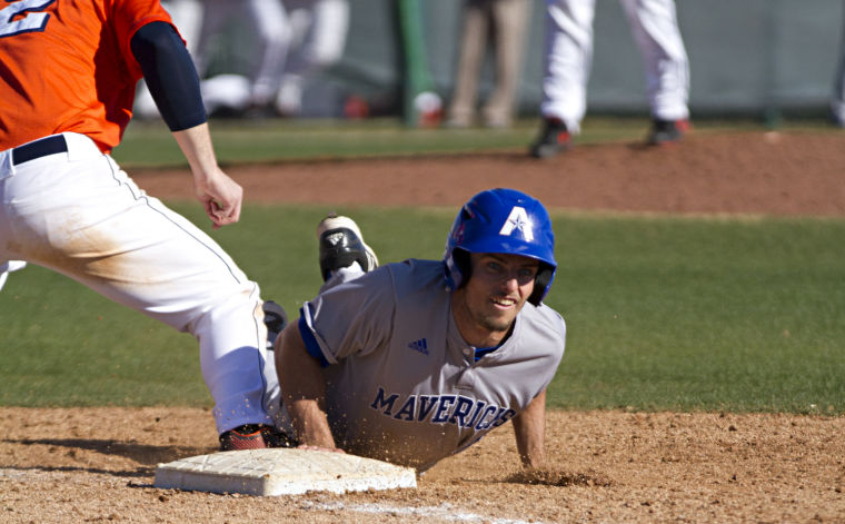 Mavericks continue downslide | Sports | theshorthorn.com
