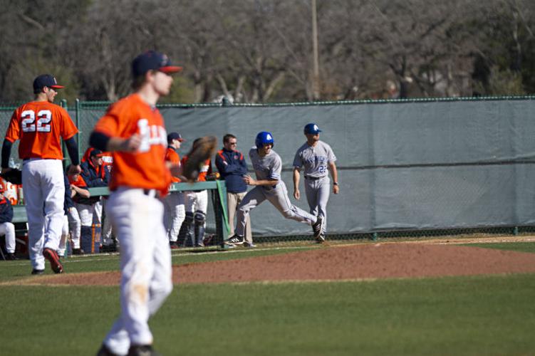 Mavericks continue downslide | Sports | theshorthorn.com