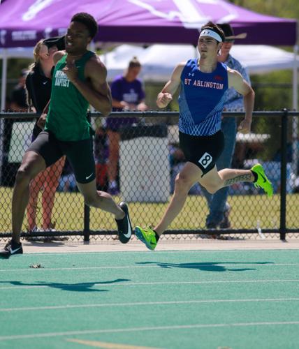 UTA track and field teams earn eight gold medals at North Texas Classic ...