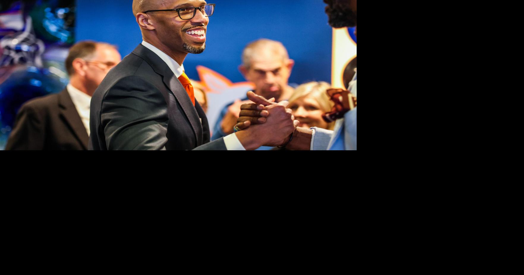 UTA welcomes new men's basketball head coach in press conference ...