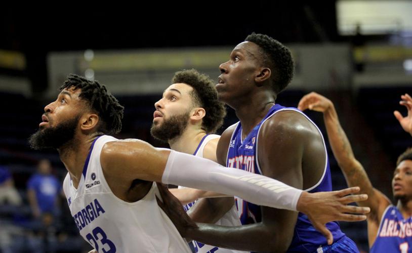 UTA men's basketball drops ball in conference championships | Gallery ...