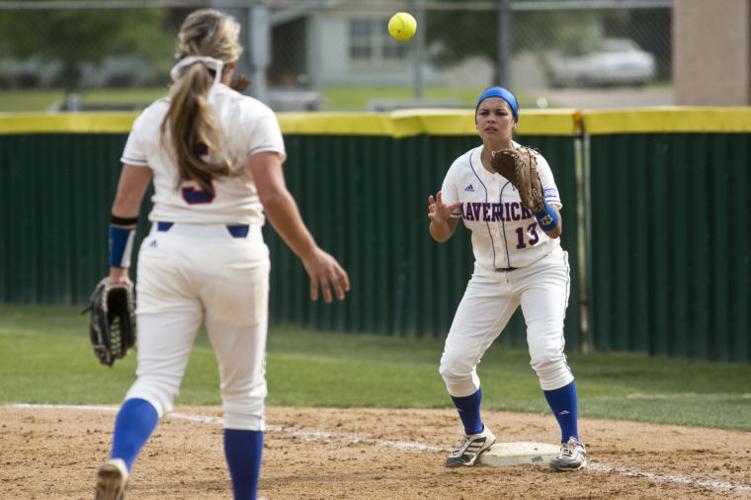 UTA Softball vs Utah State | Sports | theshorthorn.com