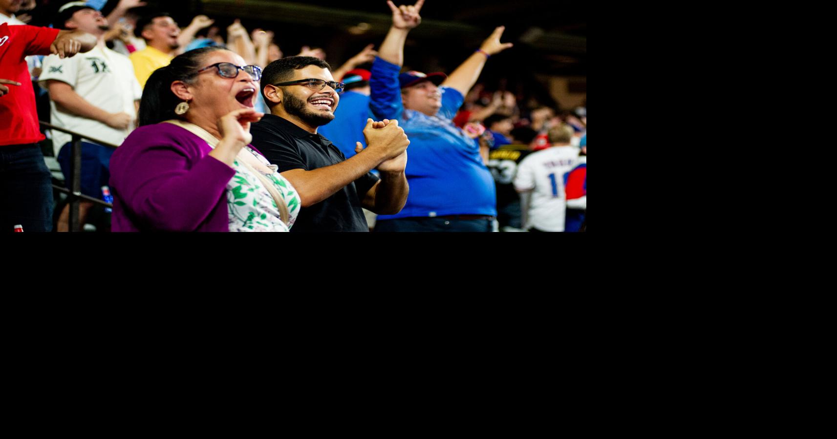 Photos: Fans celebrate Rangers victory with cheers, beers ...